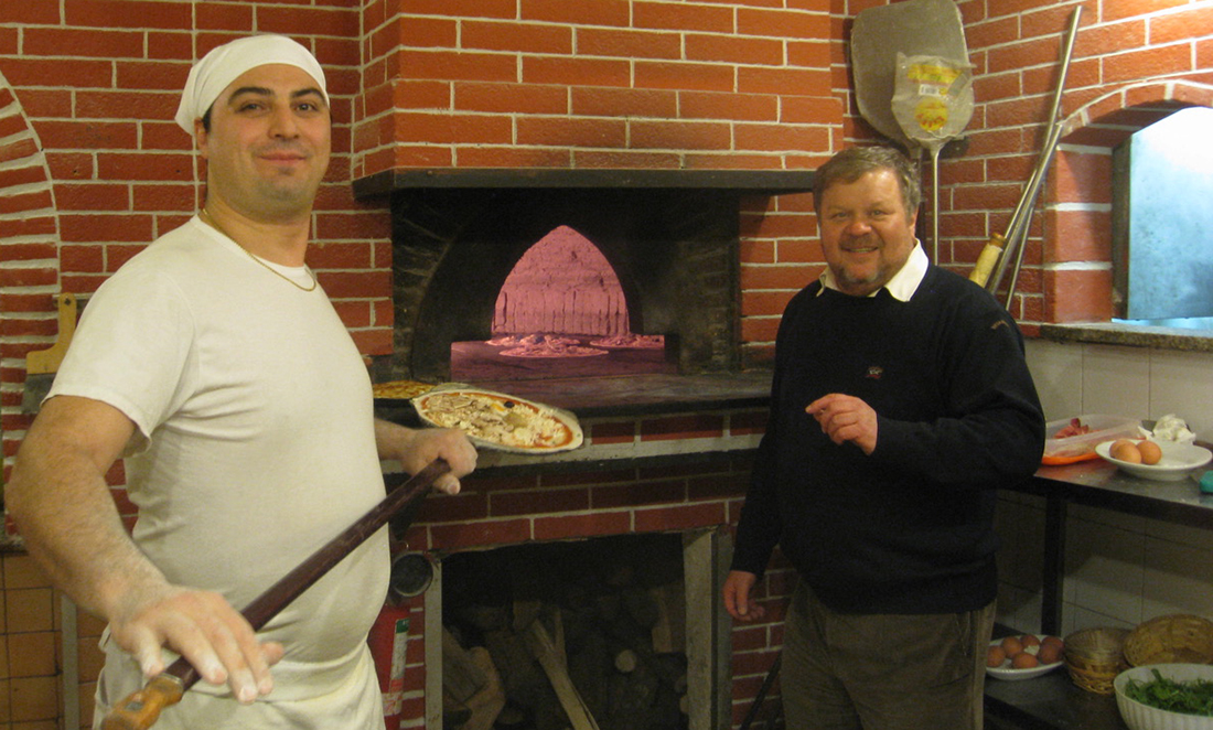 What's the secret to the perfect Italian Pizza? | Particle