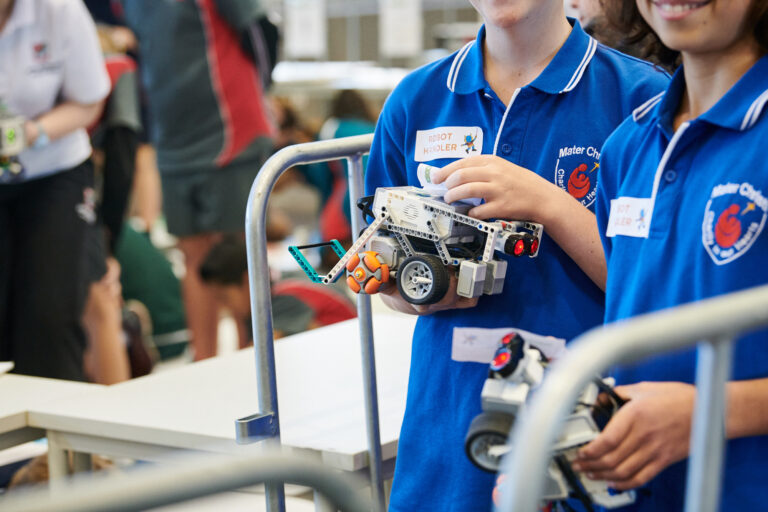 RoboCup Junior 2019: photo gallery | Particle